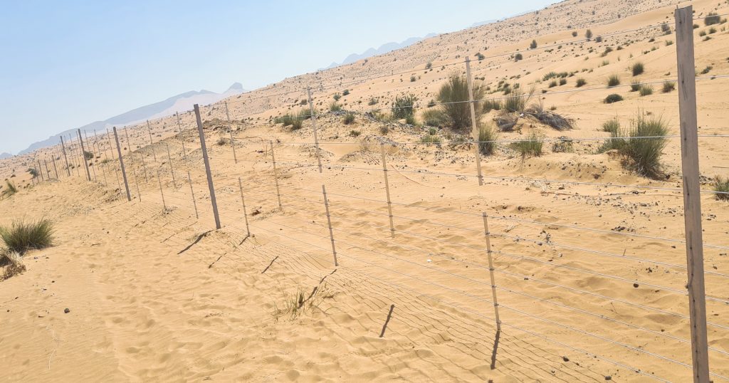 Link Middle East Installs Chain Link Fence For The Sharjah Roads And ...