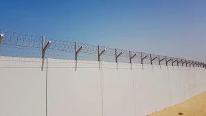 Link Middle East Installs Concertina Razor Tape (CBT) & Barbed Wire ...